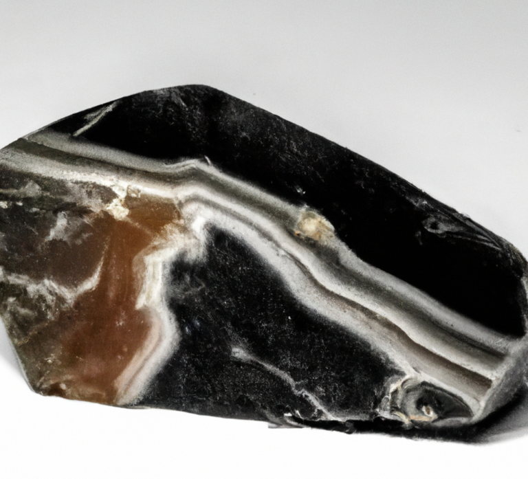 L'Onyx : une pierre incontournable en lithothérapie | Secrets de minéraux